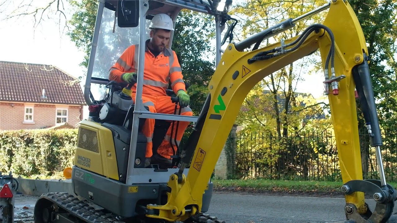 Wacker Neuson´s battery powered mini-excavator EZ17e in action in the ...