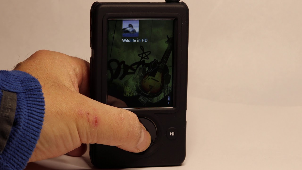Microsoft Zune 30 GB MP3 Media Player & Case - YouTube