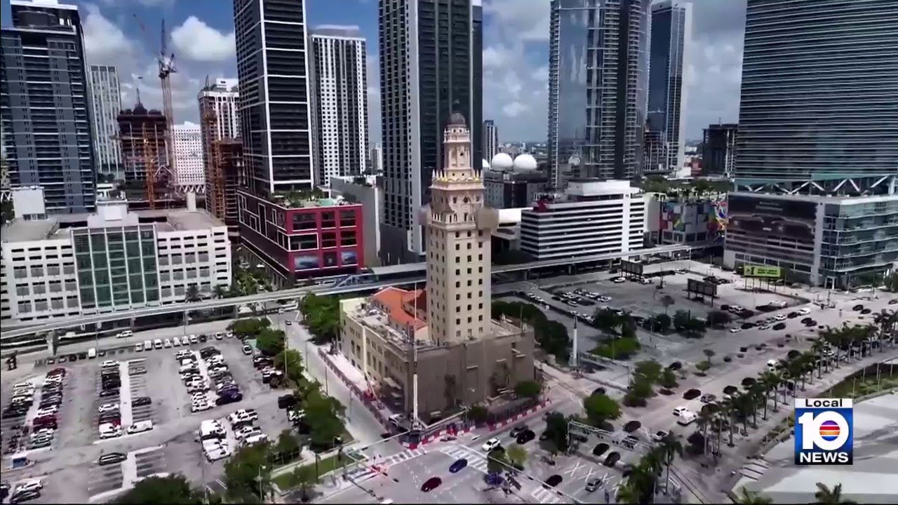 Following long renovation, Miami's Freedom Tower reopens - YouTube