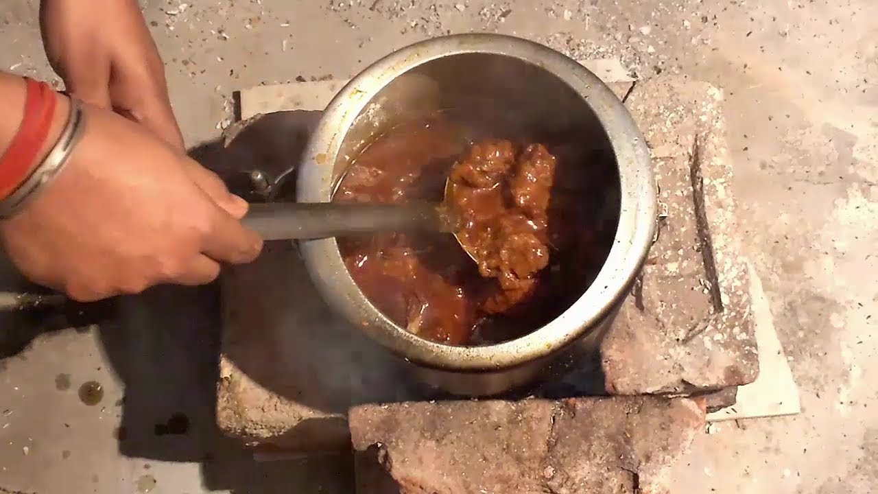 Indian Mutton Curry Cooking In Open | Meat Curry Dhaba Style | Mutton ...