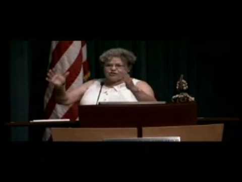 2017 300 53 Jeannie Lythcott - YouTube