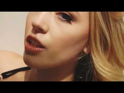 Kagney Linn Karter