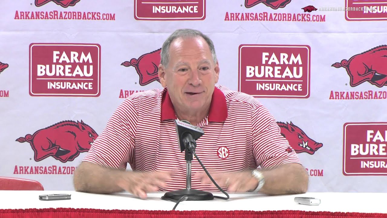 Razorback Women's Basketball Coach Tom Collen Press Conference - YouTube