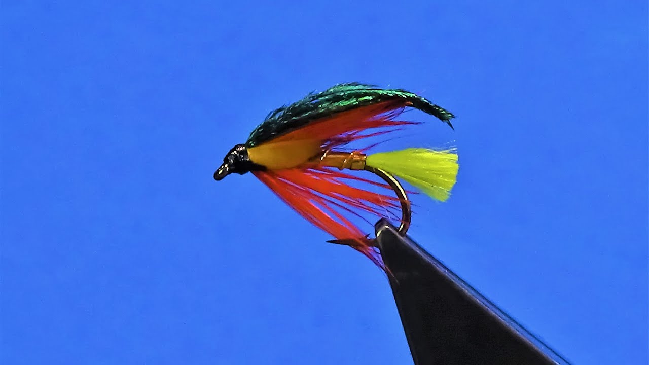 Tying a trout fly/lure, Frenzy Variant with Scott Jackson - YouTube