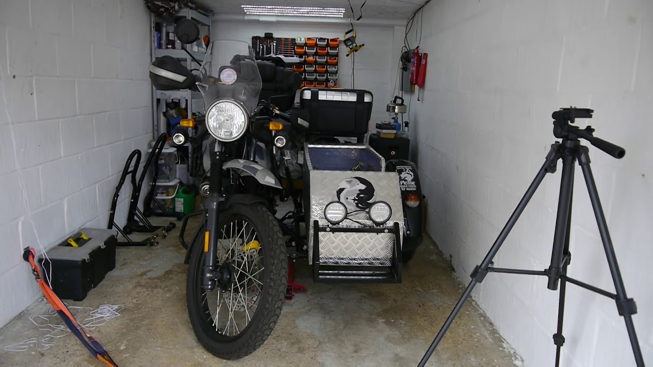 Royal Enfield Himalayan - Husky Sidecar - YouTube