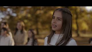 Cu mâinile întinse - Ema Alexa & friends Chords - Chordify