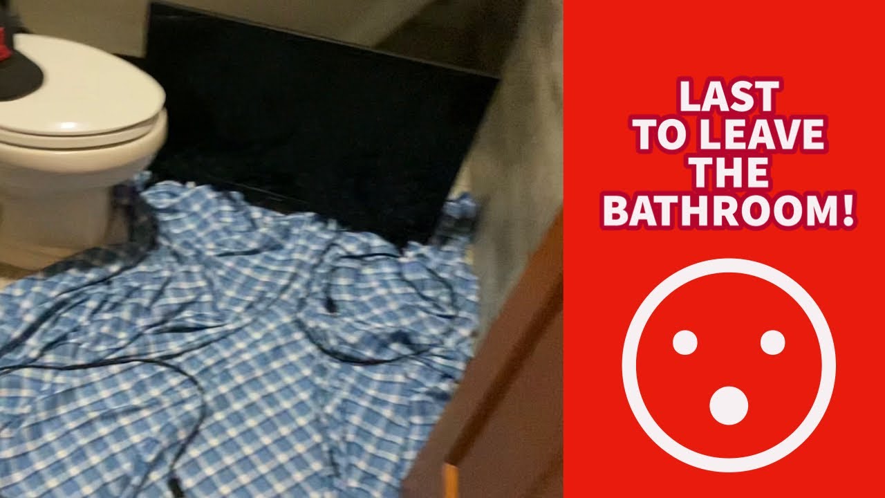 LAST TO LEAVE THE BATHROOM! (CRAZY) - YouTube