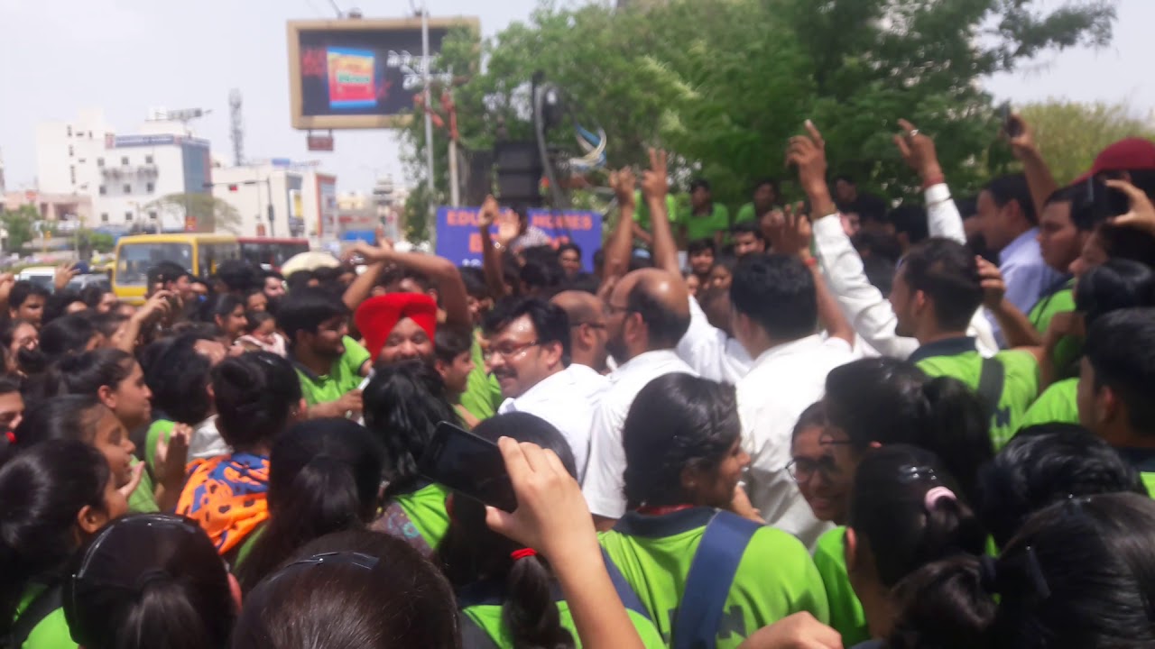 Dance at allen Jaipur Nalin Khandelwal NEET 2019 TOPPER celebration ...