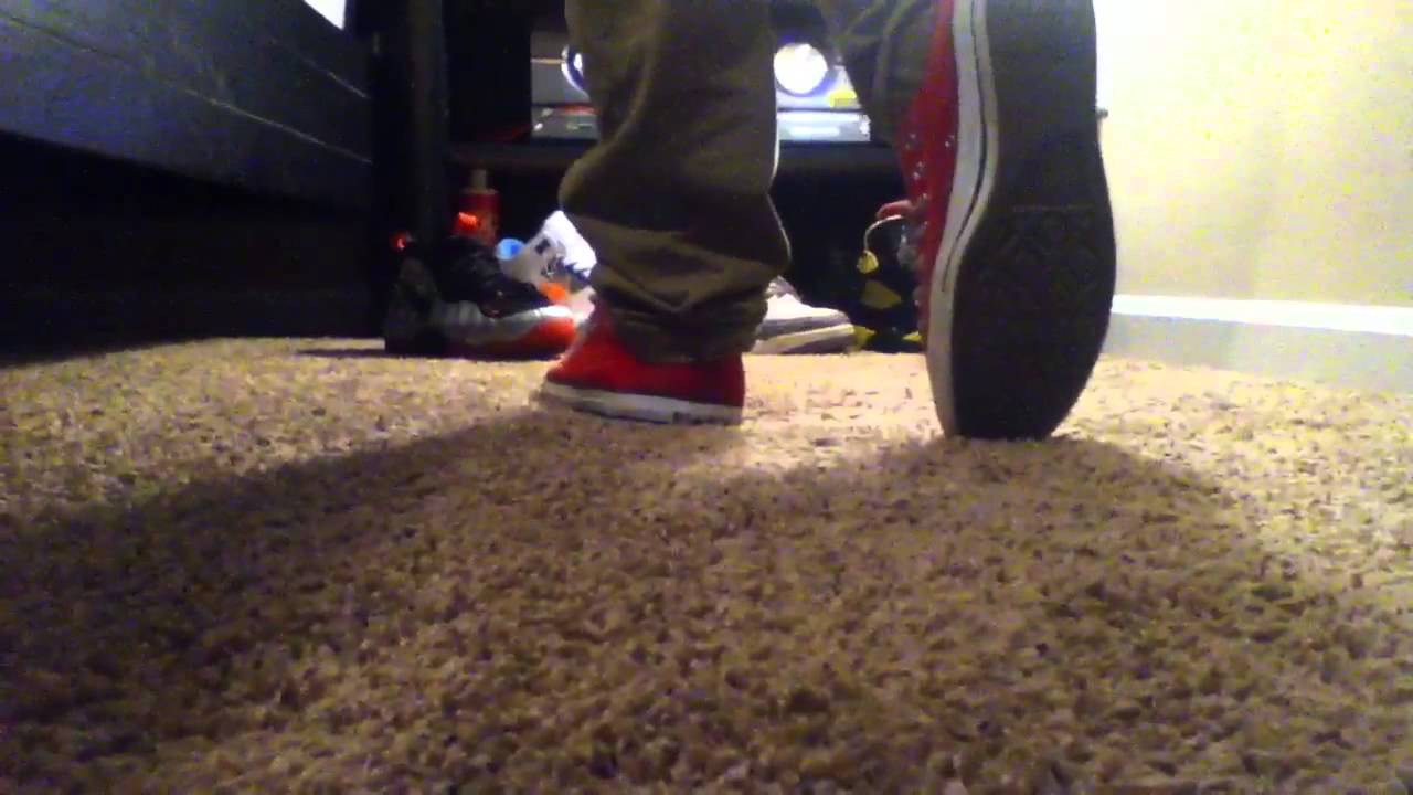 Converse Low Red on foot review - YouTube