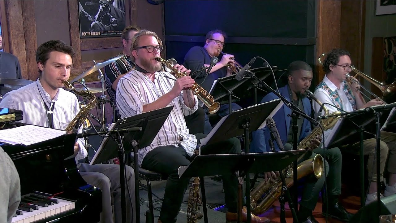 Chris Oatts Pretty Big Band - Shade of Jade - YouTube