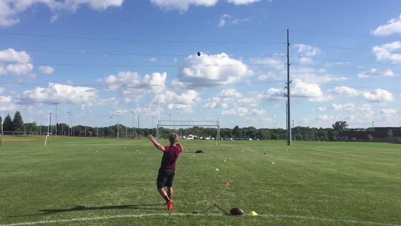 Chris Claussen | Junior c/o 2018 | Kicking Session 07-08-16 - YouTube