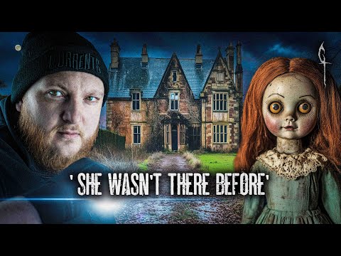 CREEPY DOLL APPEARS INSIDE HAUNTED MANSION