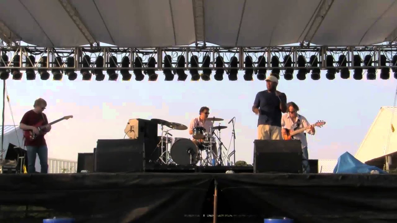 Steve Ewing Band - Four Letters and Two Words (Urge Cover) - YouTube