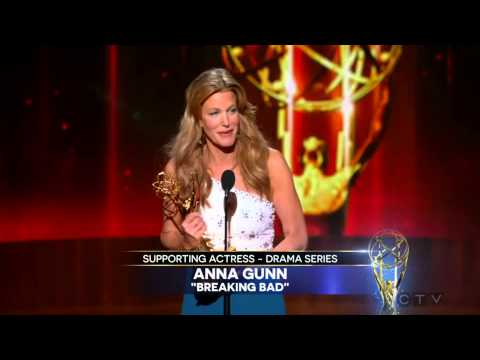 Anna Gunn wins an Emmy for \