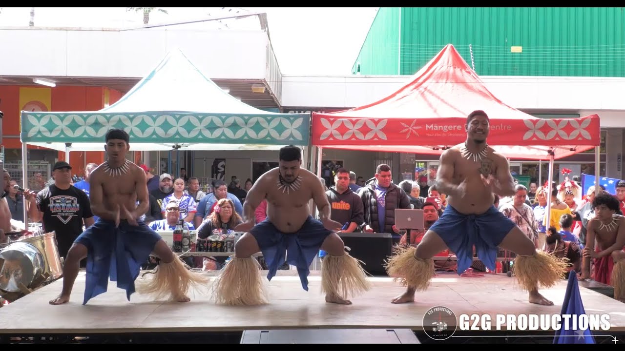TATAU DANCE ACADEMY-SIVA FAATAUPATI - (Live Performance) - YouTube