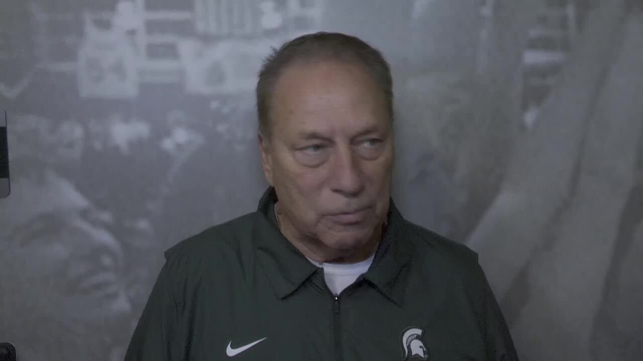 Izzo speaks to the media ahead of exhibition game at NMU - YouTube
