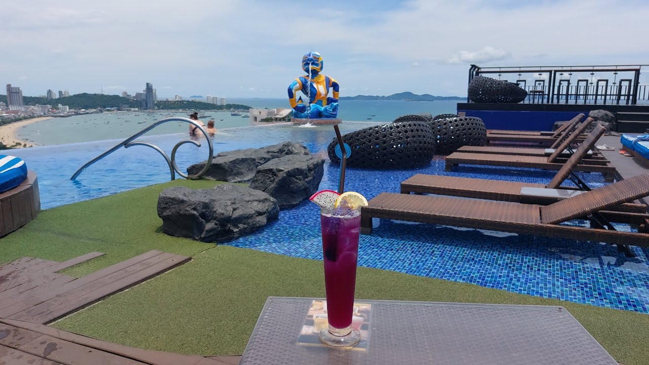 Sky Bar, Siam @ Siam Design Hotel, Pattaya, Thailand - YouTube