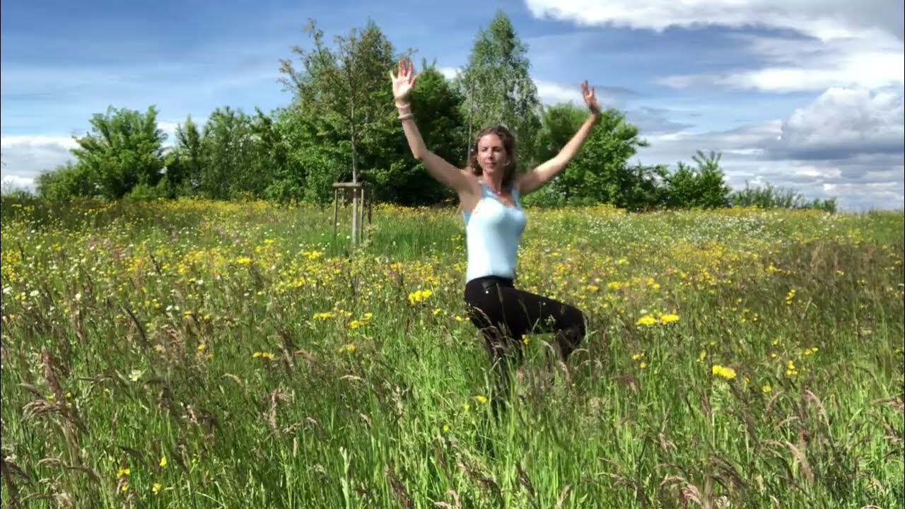 Qigong with Heather | 30 Days of Qigong | Day 23 - YouTube