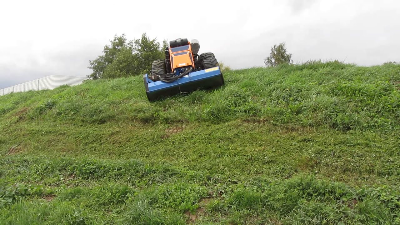 IRUS QUATRAK для кошения крутых склонов - www.kosilki.com - YouTube