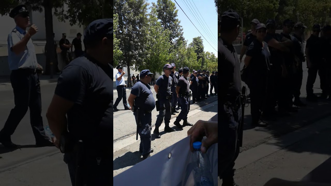 Διαμαρτυρια βουλη εκποιησεις (καλυψη αστυνομίας να μην φαινονται οι ...
