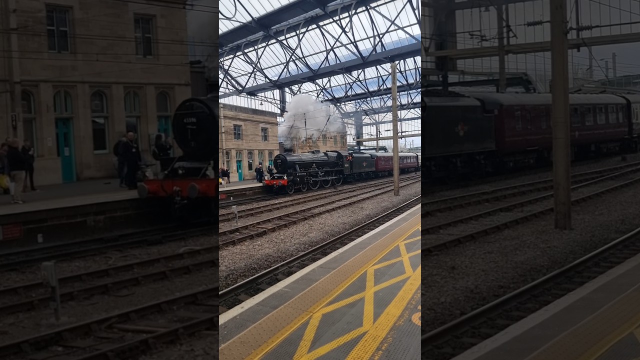 BR Class 6P Jubilee No.45596 Bahamas arriving at Carlisle Rail Station ...