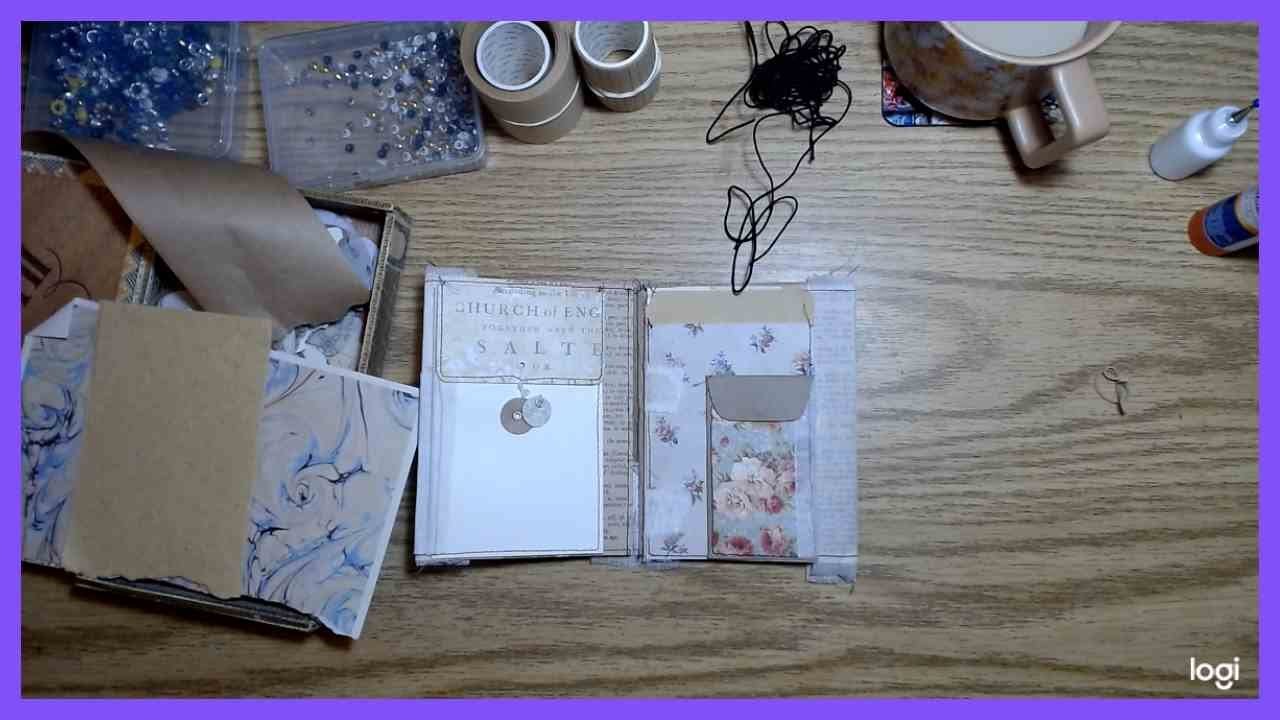 Abbreviated Mini Lap Book, Tutorial, part 5! finishing - YouTube