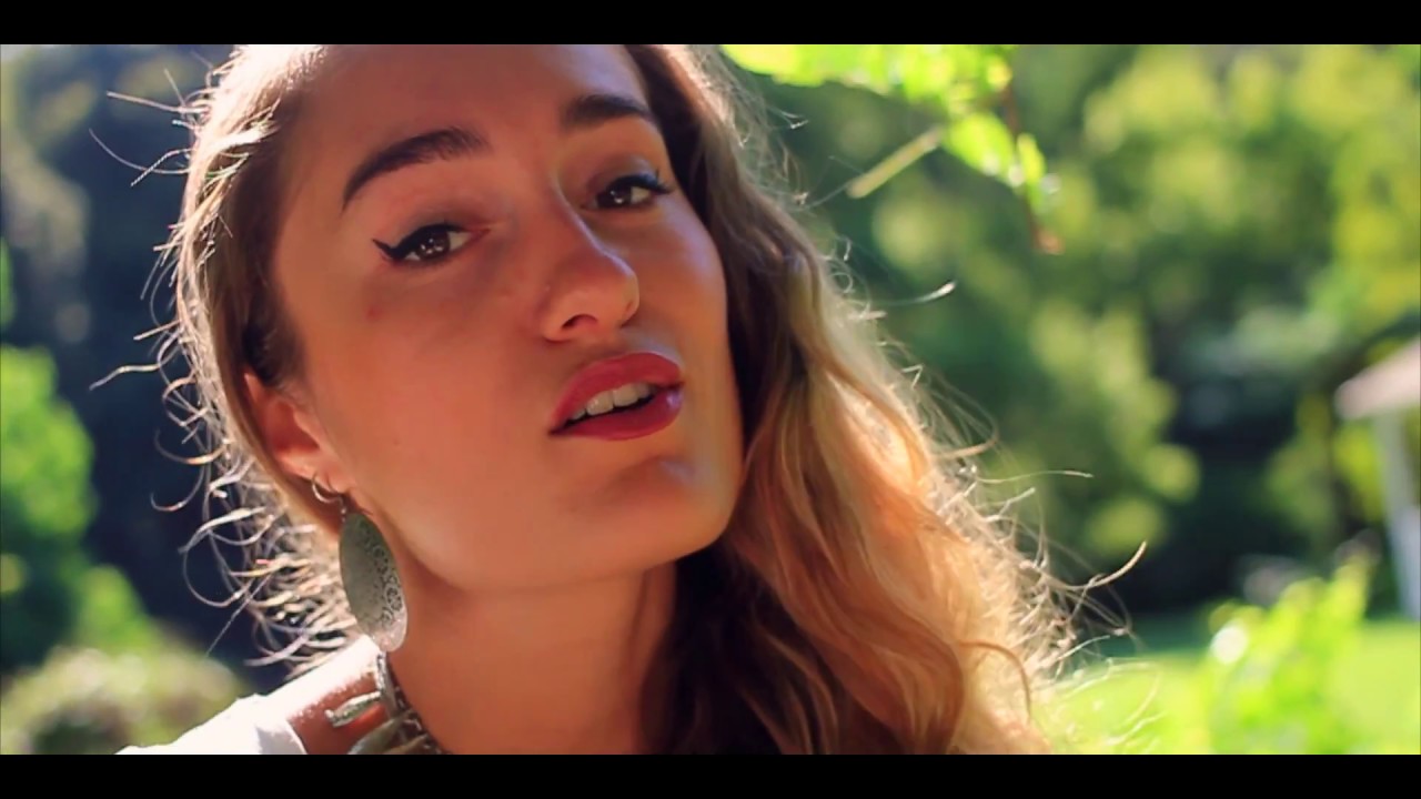 Dominique - Sweet Honey - YouTube