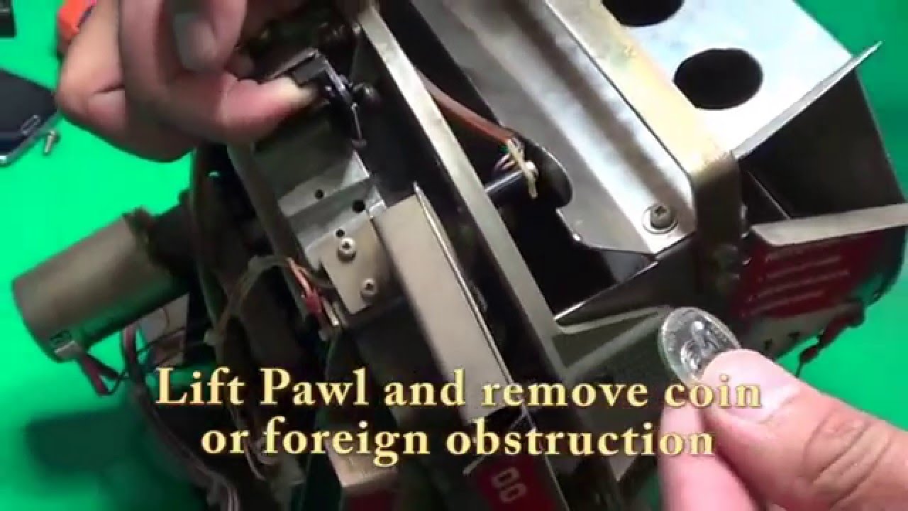 Clearing an Aristocrat Hopper Jam - YouTube