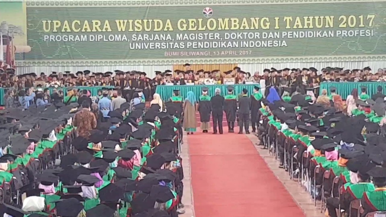 Wisuda UPI - YouTube