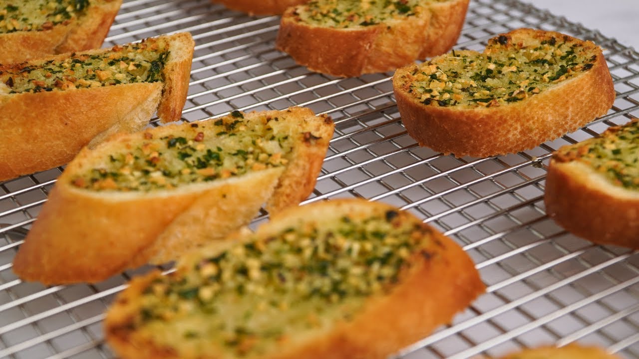 Como Hacer PAN AL AJO Casero | Receta Fácil y Rápida - YouTube