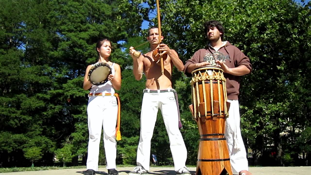 Ginga Brasil Capoeira USA - IU - YouTube