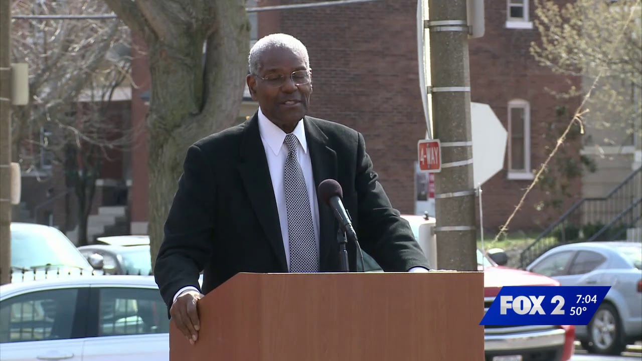 Kelley Hoskins FOX2 News St. louis - YouTube