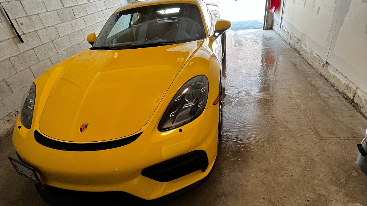 Porsche GT4 - The first car wash - YouTube