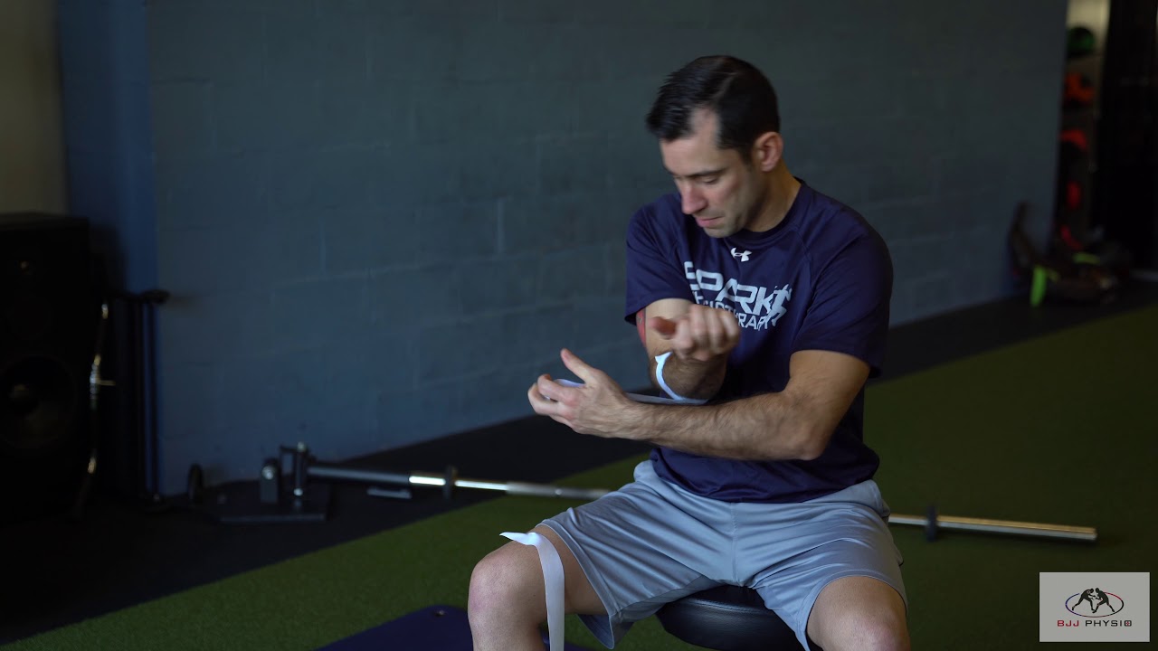 Counterforce Bracing: Elbow med/lat epicondyle brace - YouTube