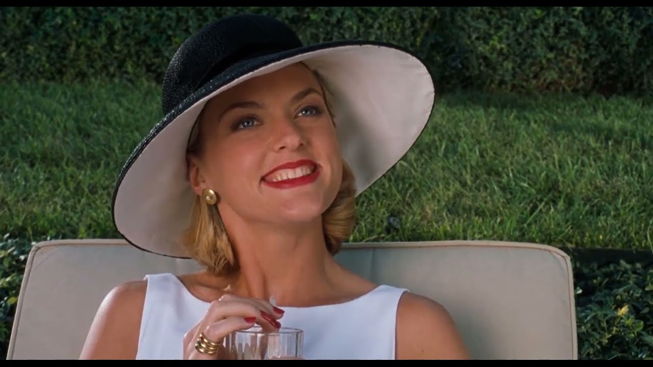 Meredith Blake being iconic for almost 4 minutes - YouTube