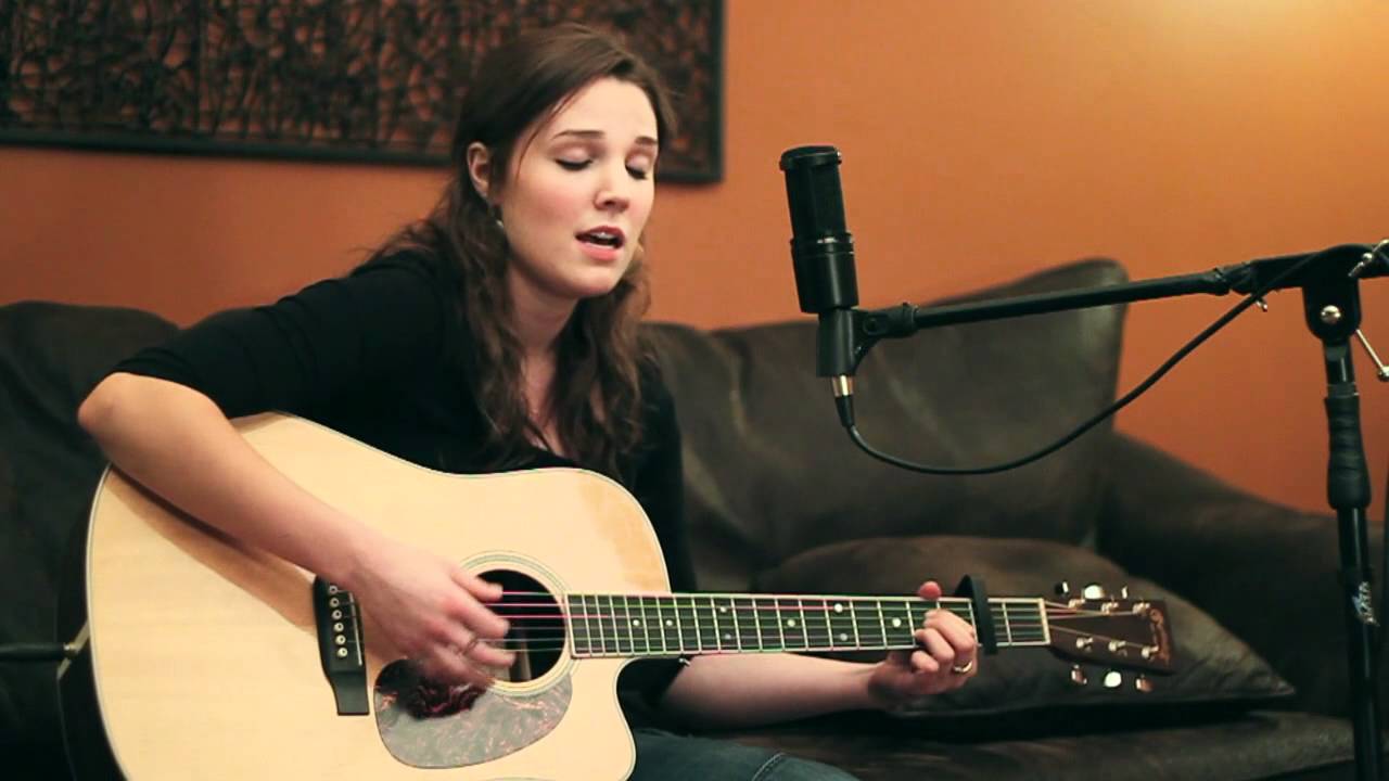 Caroline Anderson - Sold (Live) - YouTube