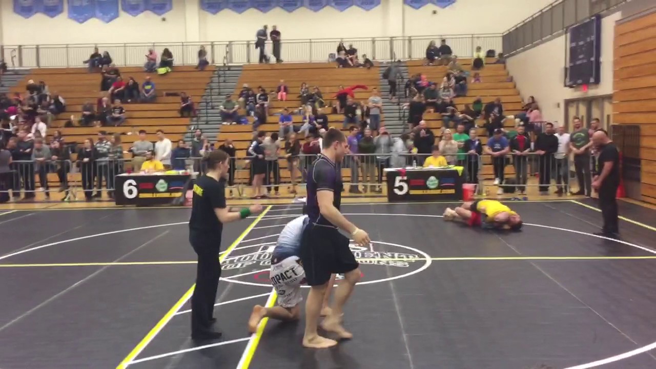 SubLeague Elite No Gi Division Match 1 Nick Maximov VS. Bryan Nuro ...