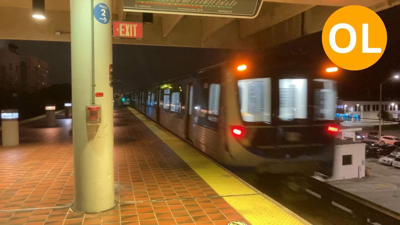 Riding Miami Metrorail Orange Line, Miami International Airport to ...