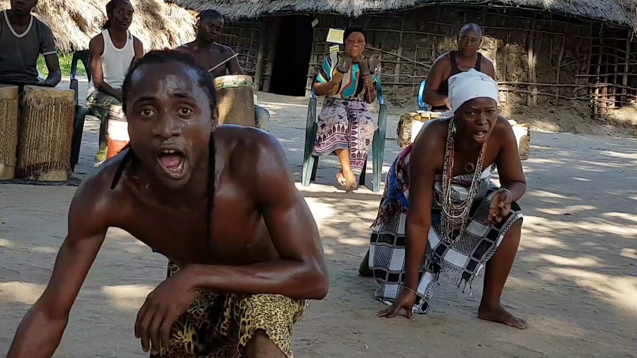 Tanzanian Traditional Dance form - YouTube