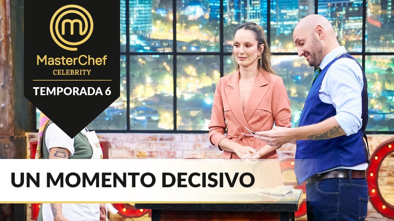 Los chefs degustan los platillos de los cocineros y son selectivos ...