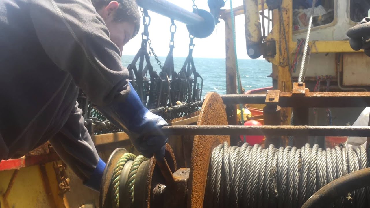 Trawling off exmouth for scallops. Two Brothers II - YouTube