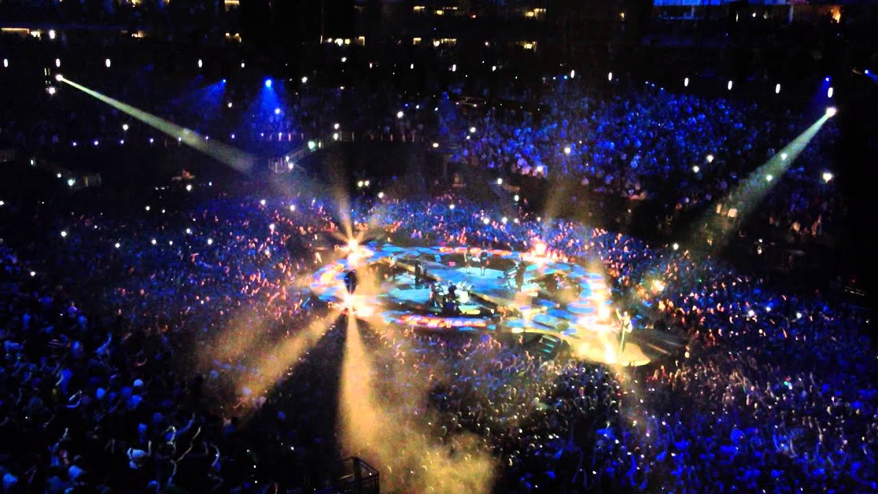 Robbie Williams [Angels] LIVE at The O2 London, 23rd Nov 2012 - YouTube