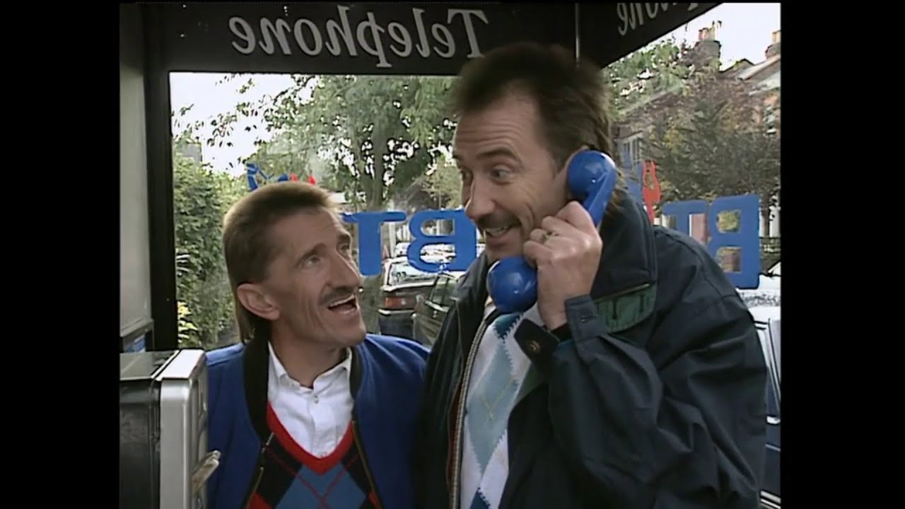 ChuckleVision - Wrong Number (1992) - YouTube