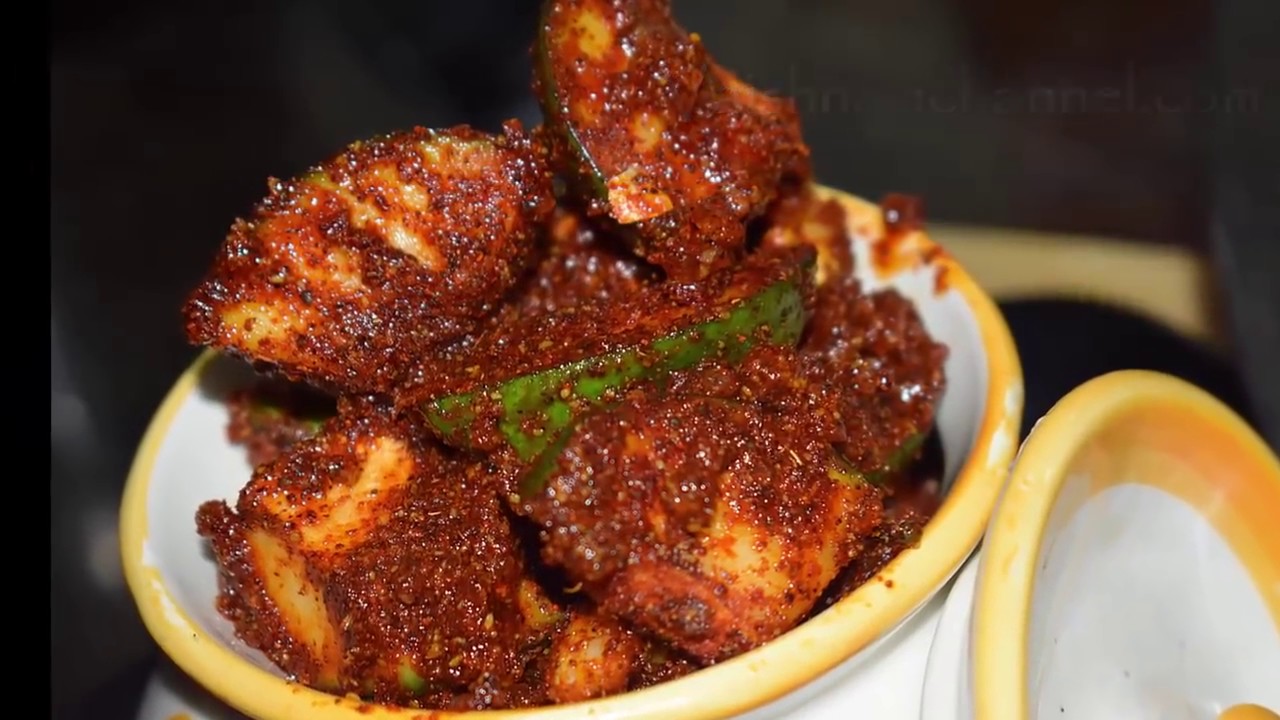 Cut Mango Pickles andhra Style In Kannada Mavinkayi Uppinakayi spicy cut-mango-pickles-andhra-style-in-kannada-mavinkayi-uppinakayi-spicy