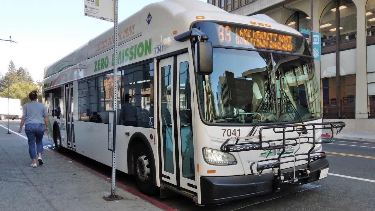 AC Transit 2022 New Flyer XHE40 #7041 on Line 88 - YouTube