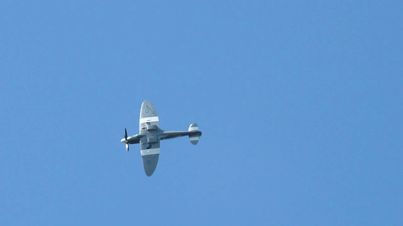 Hawker Sea fury take off, Spitfire Low pass - YouTube