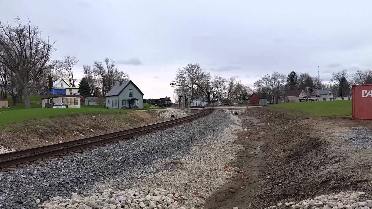 Another northbound comes off of the Nickel Plate at Claypool Indiana ...