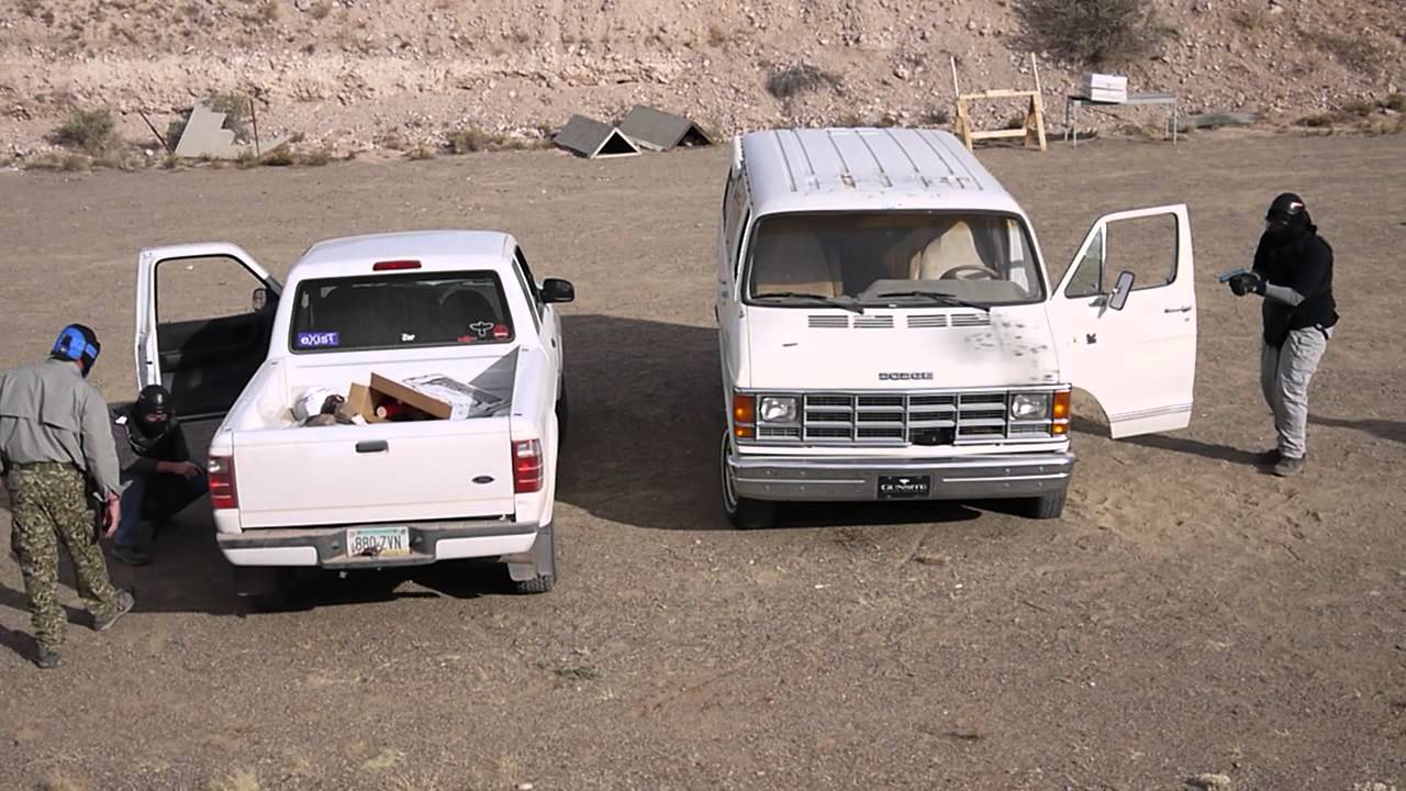 Simunitions Training around Cars - Round 1 - YouTube