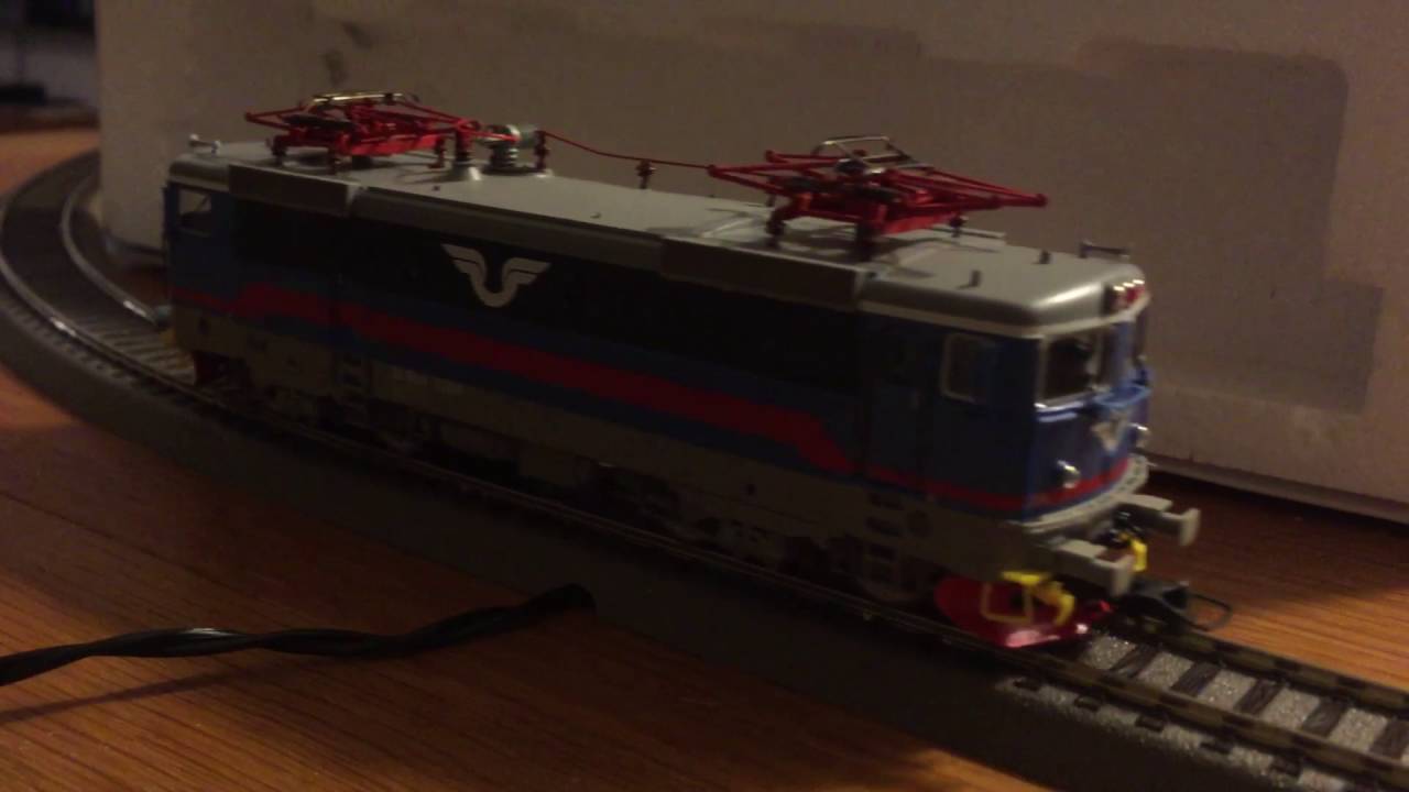 Roco SJ RC4 1164 med ljud och Nmj vagnar - YouTube