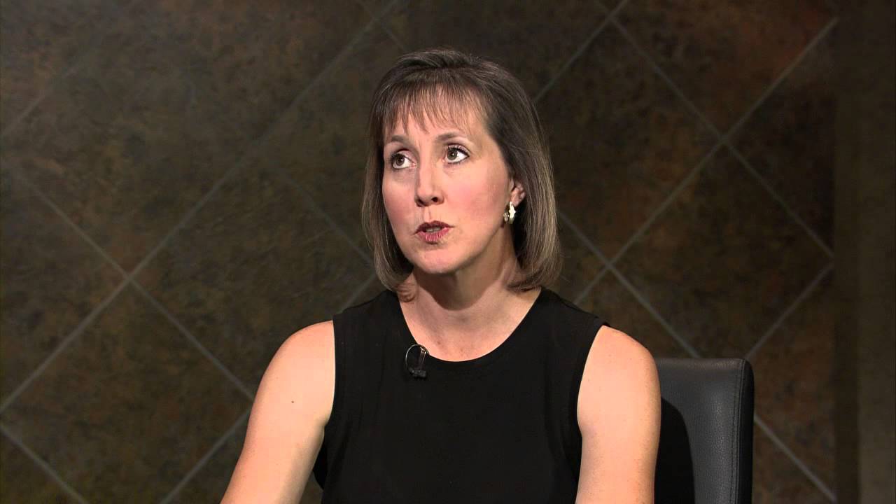 Jenn McKinlay: Tenacity and Practice - Books & Co. - YouTube